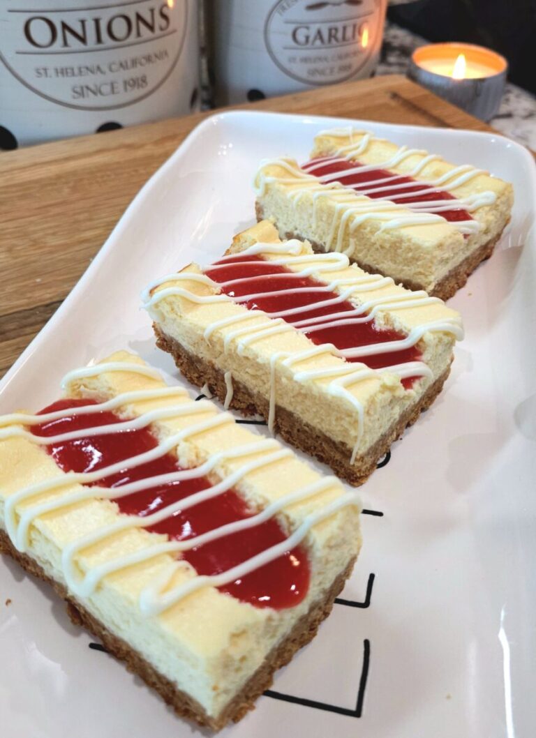 Strawberry Cheesecake Snack Bars - Bailees Kitchen